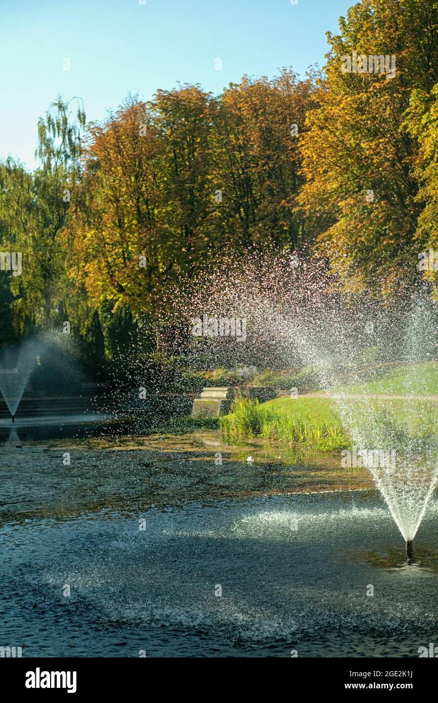 Spouting fountain hi-res stock photography and images - Alamy