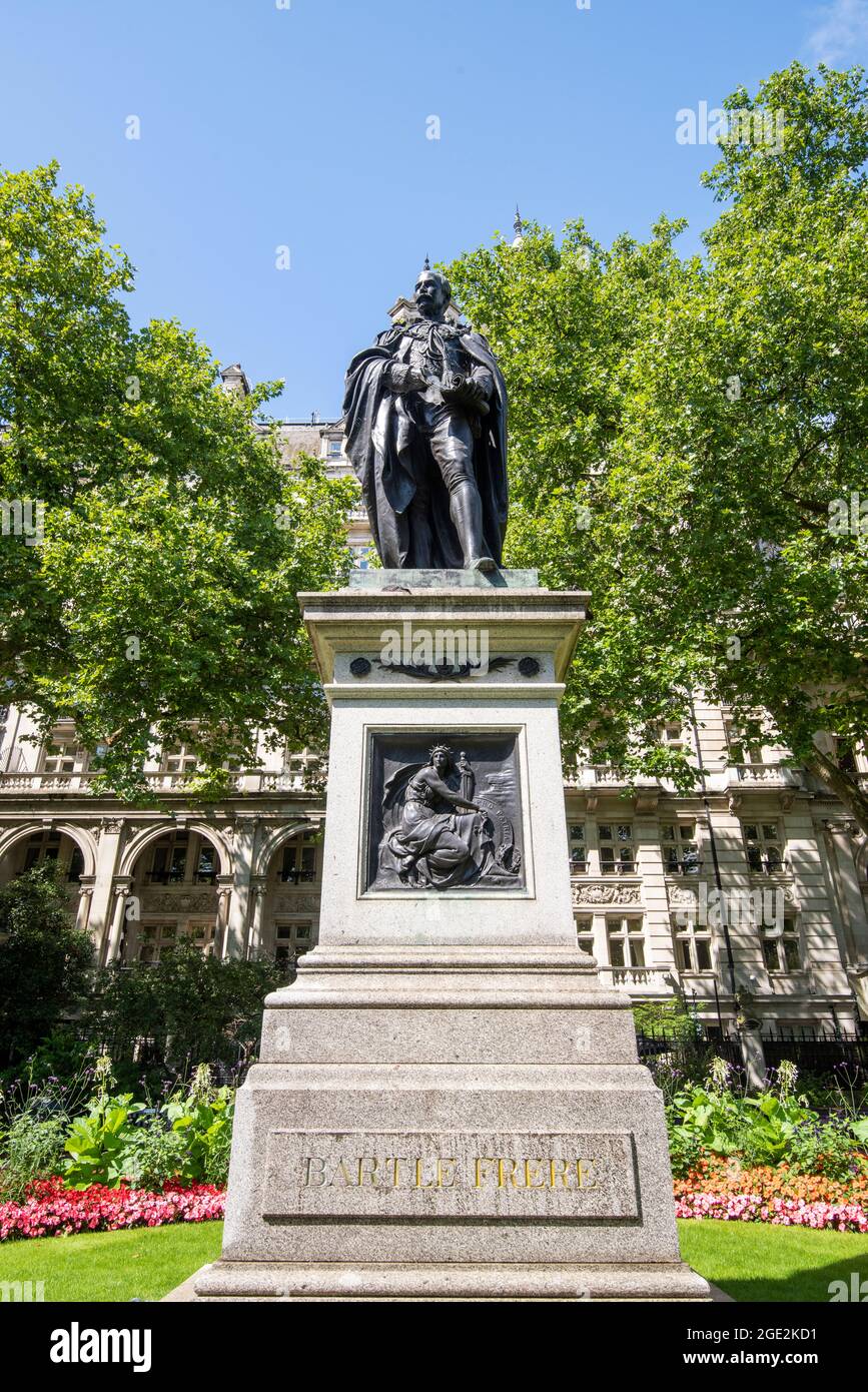 Statue of Sir Henry Bartle Frere in Whitehall Gardens on Victoria ...