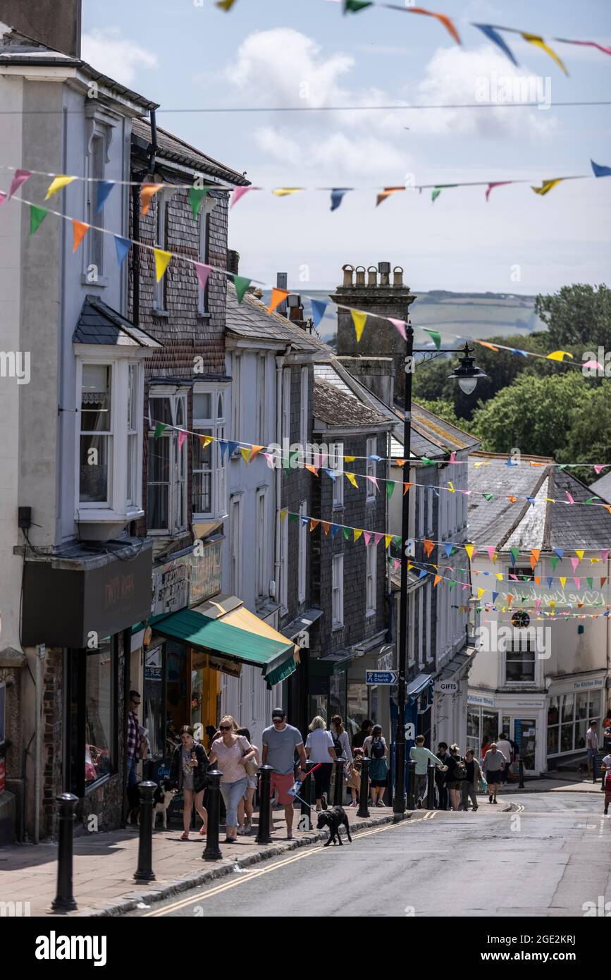 Cobbled streets steep slopes hi-res stock photography and images - Alamy