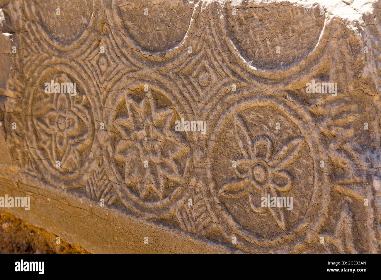 Ancient greek writing on stone hi-res stock photography and images - Alamy