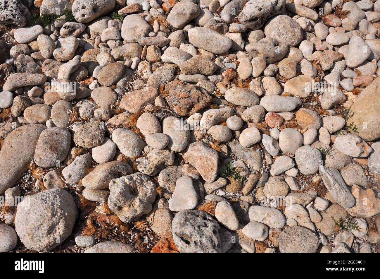 Natural background: Pebbles on a beach from above Stock Photo - Alamy