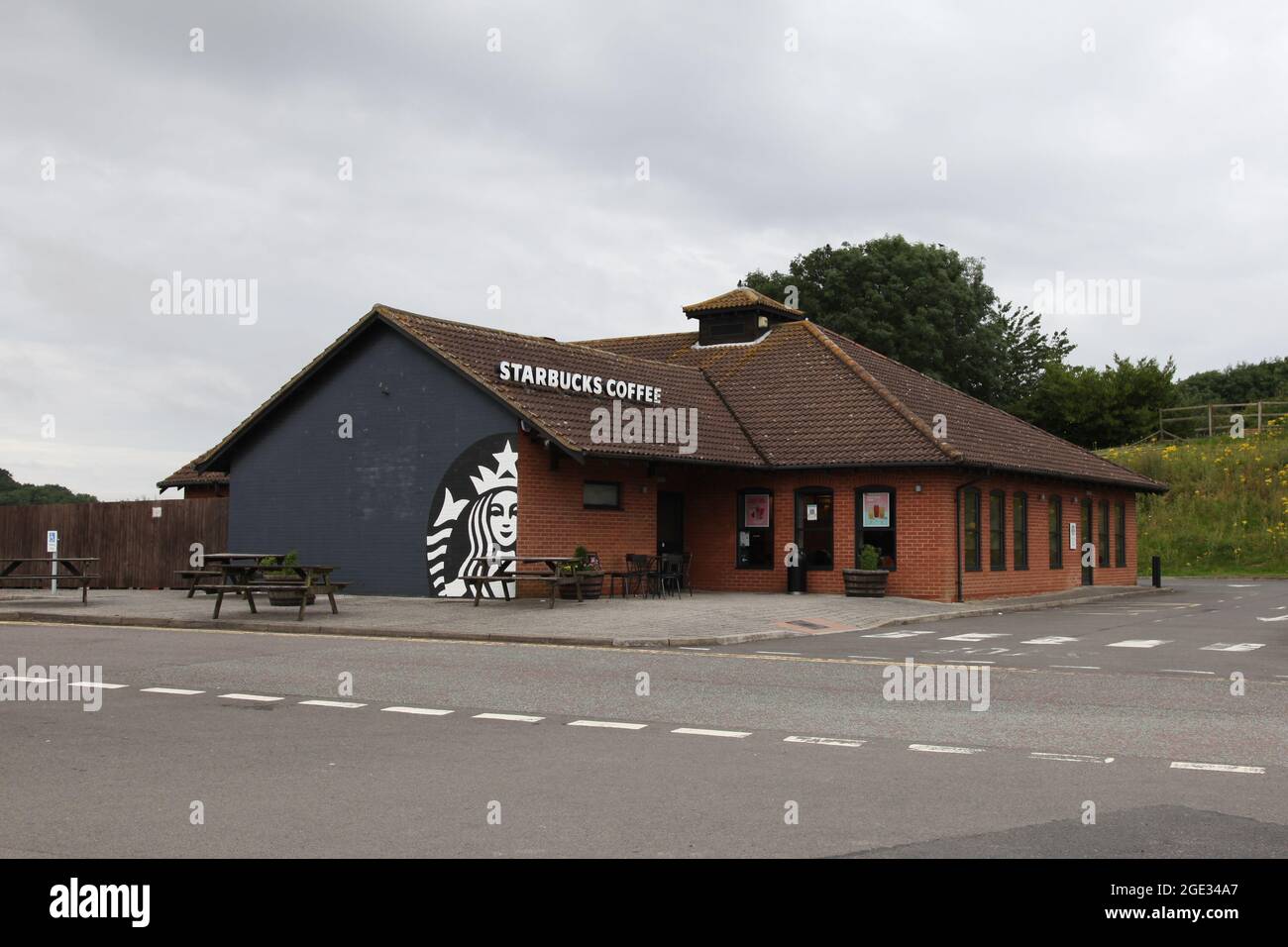 Starbucks at Welcome Break Membury Motorway Services - Westbound M4 ...
