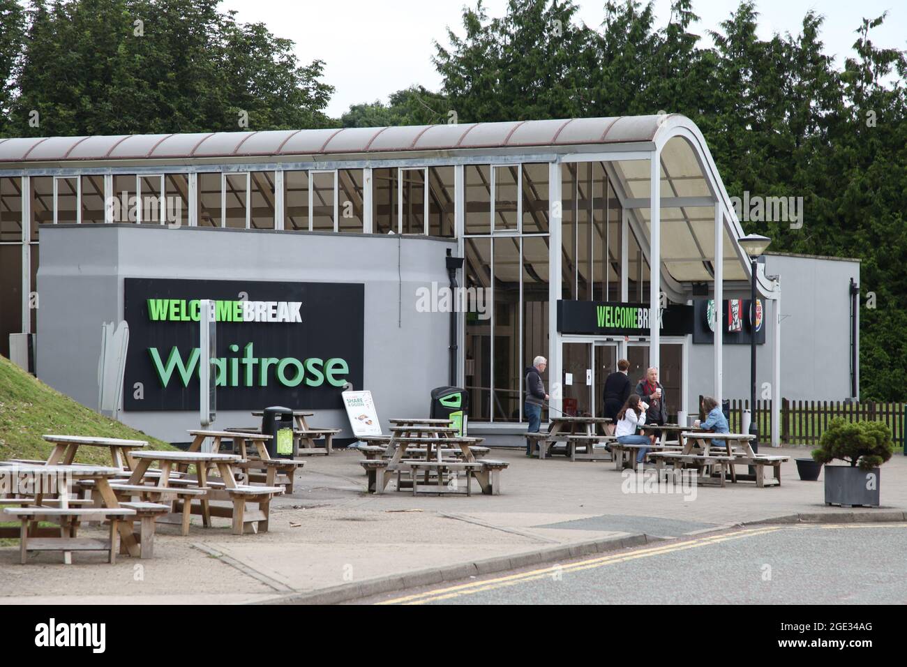 Welcome break membury hi-res stock photography and images - Alamy