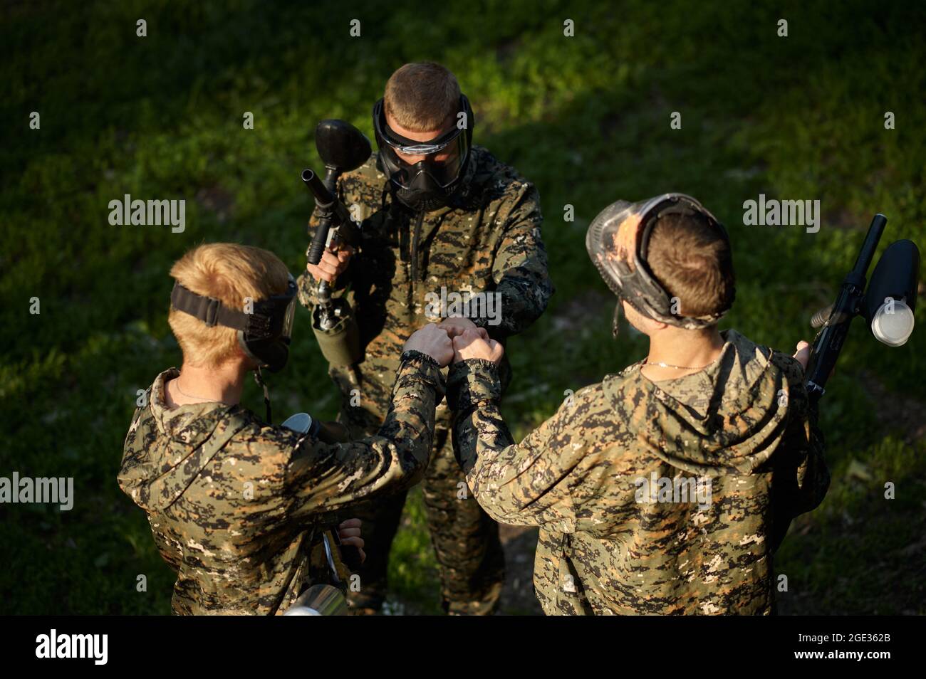 Team extreme hi-res stock photography and images - Alamy