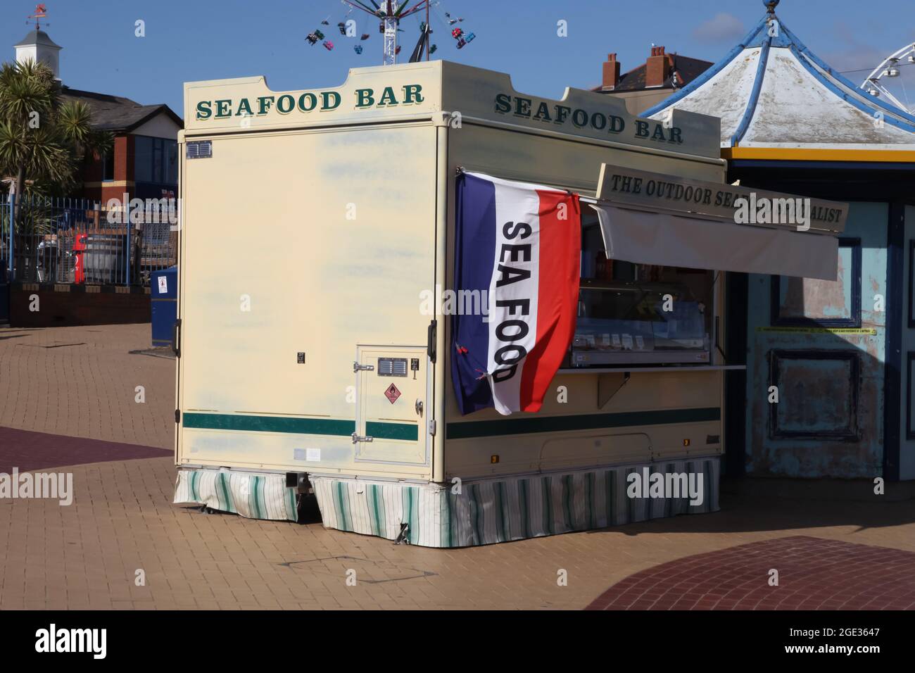 Seafood bar on promenade at Whitmore Bay, Barry Island, South Wales ...