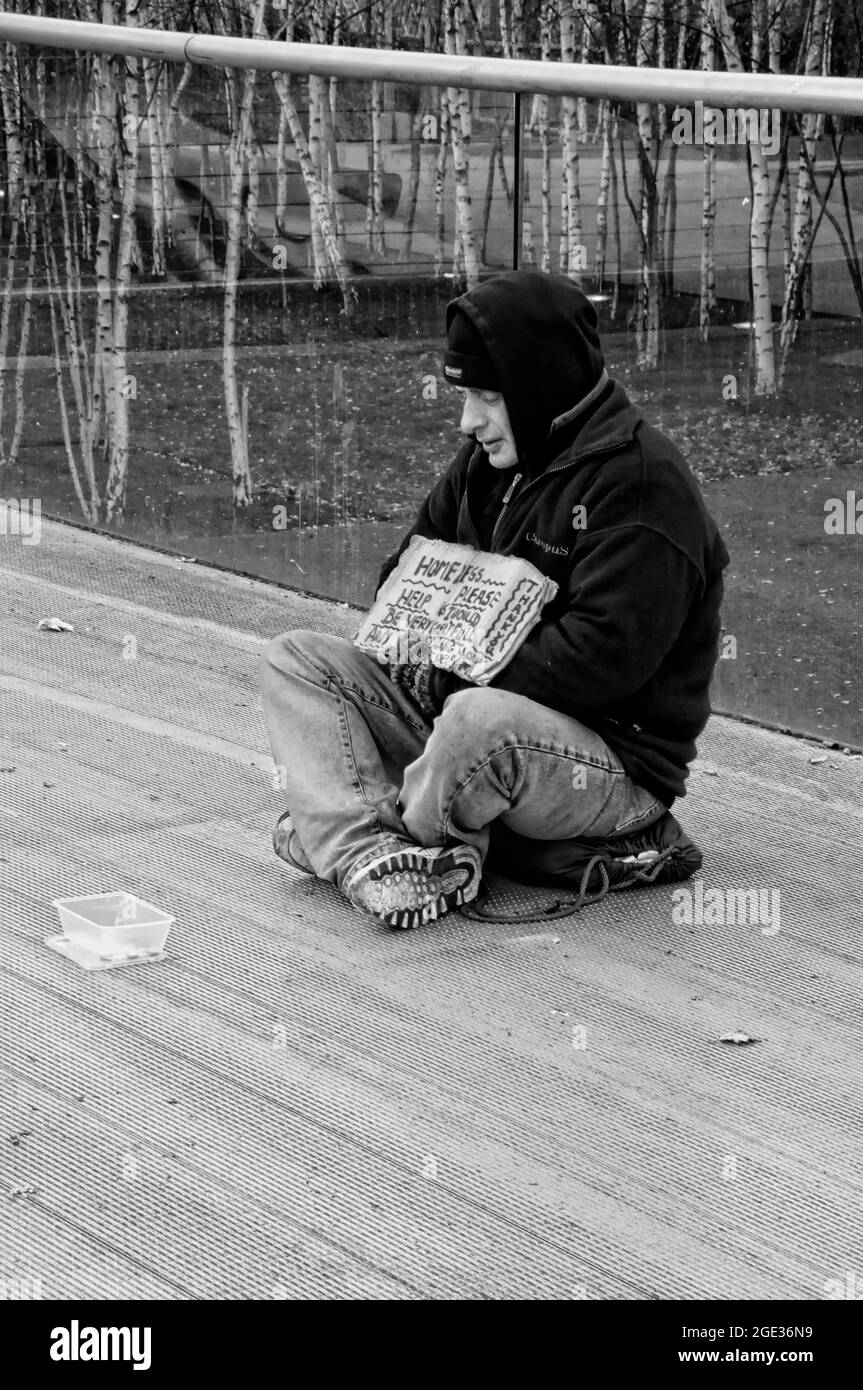 Human homeless Black and White Stock Photos & Images - Alamy