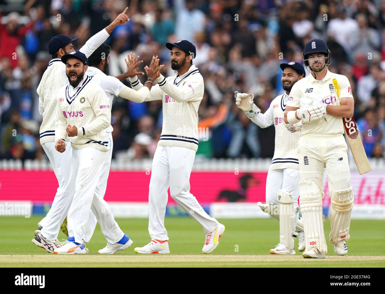 Virat kohli test 2021 hi-res stock photography and images - Alamy