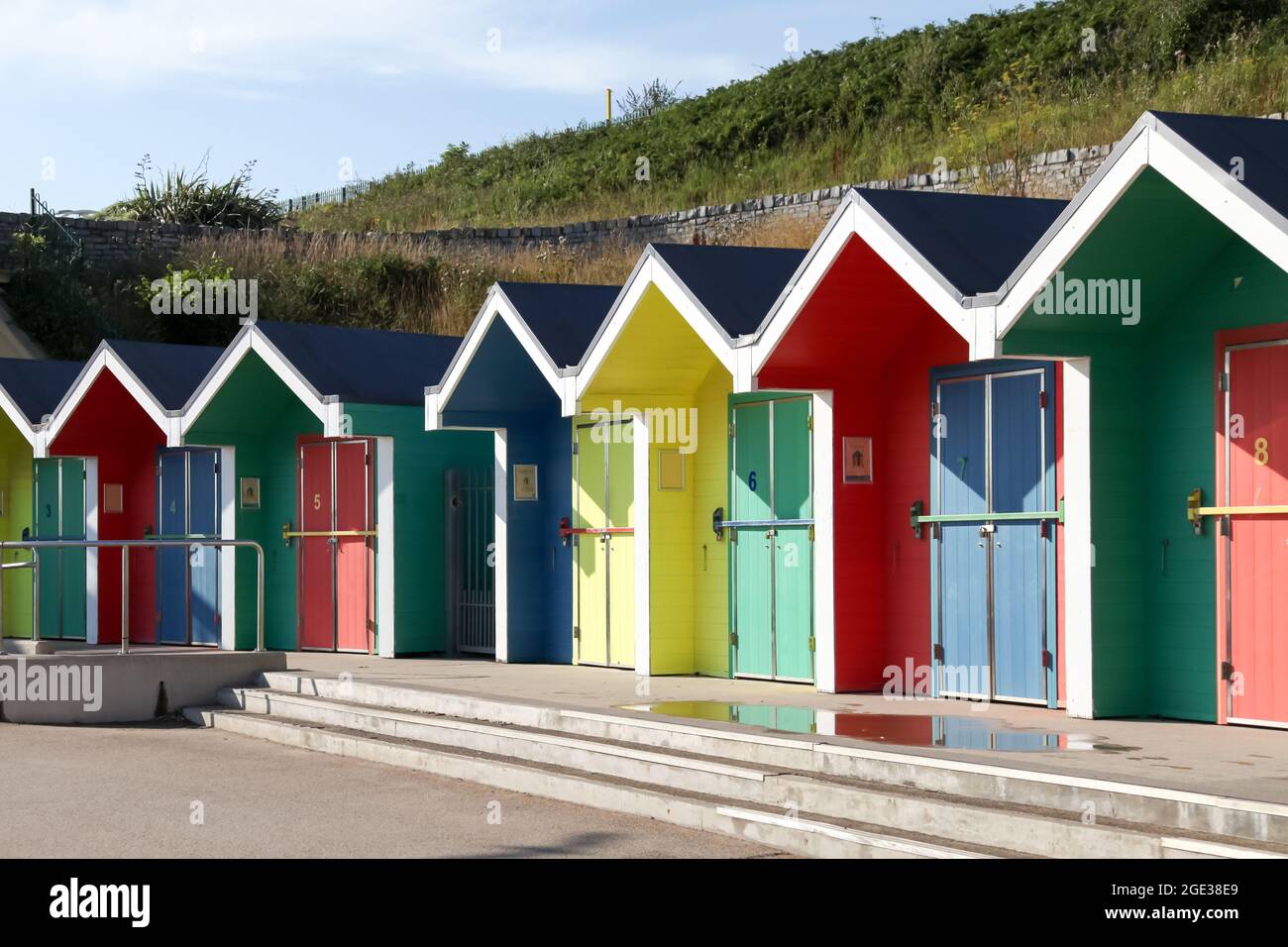 Barry island promenade hi-res stock photography and images - Alamy