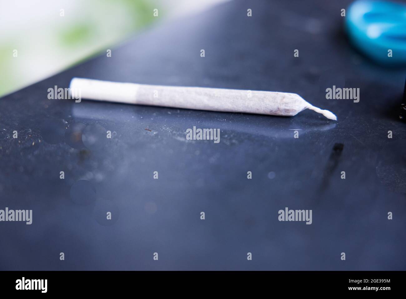 Roll tab hi-res stock photography and images - Alamy