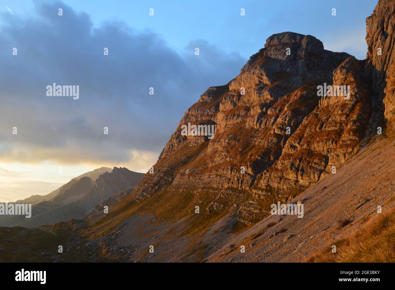 Hiking trail on Tara river and Durmitor mountain Stock Photo - Alamy