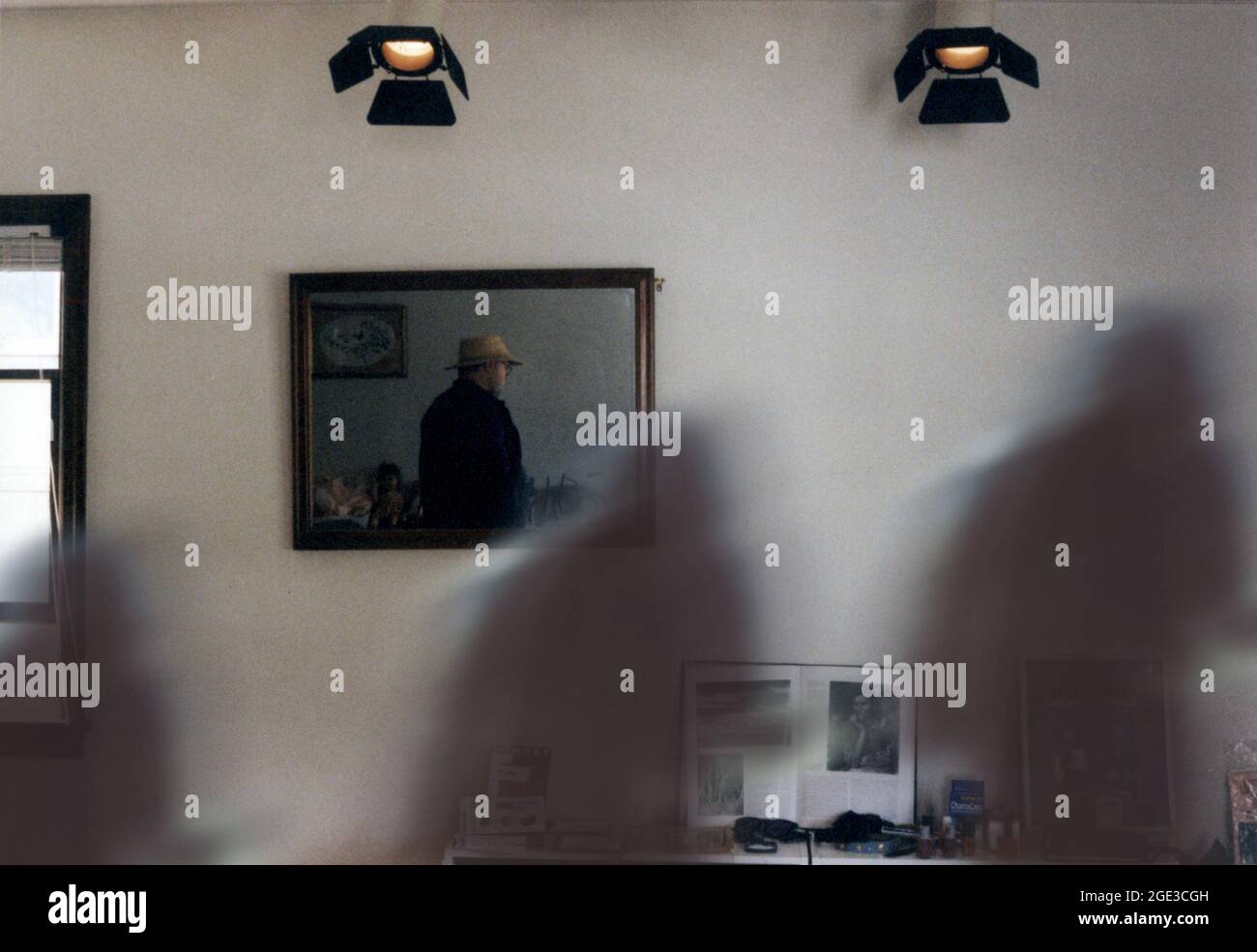 House of dark shadows poster hi-res stock photography and images - Alamy