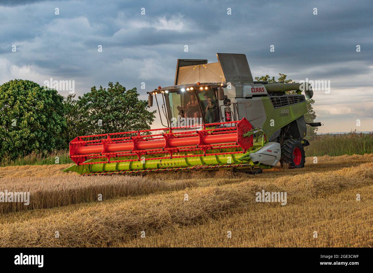 Class combine hi-res stock photography and images - Alamy