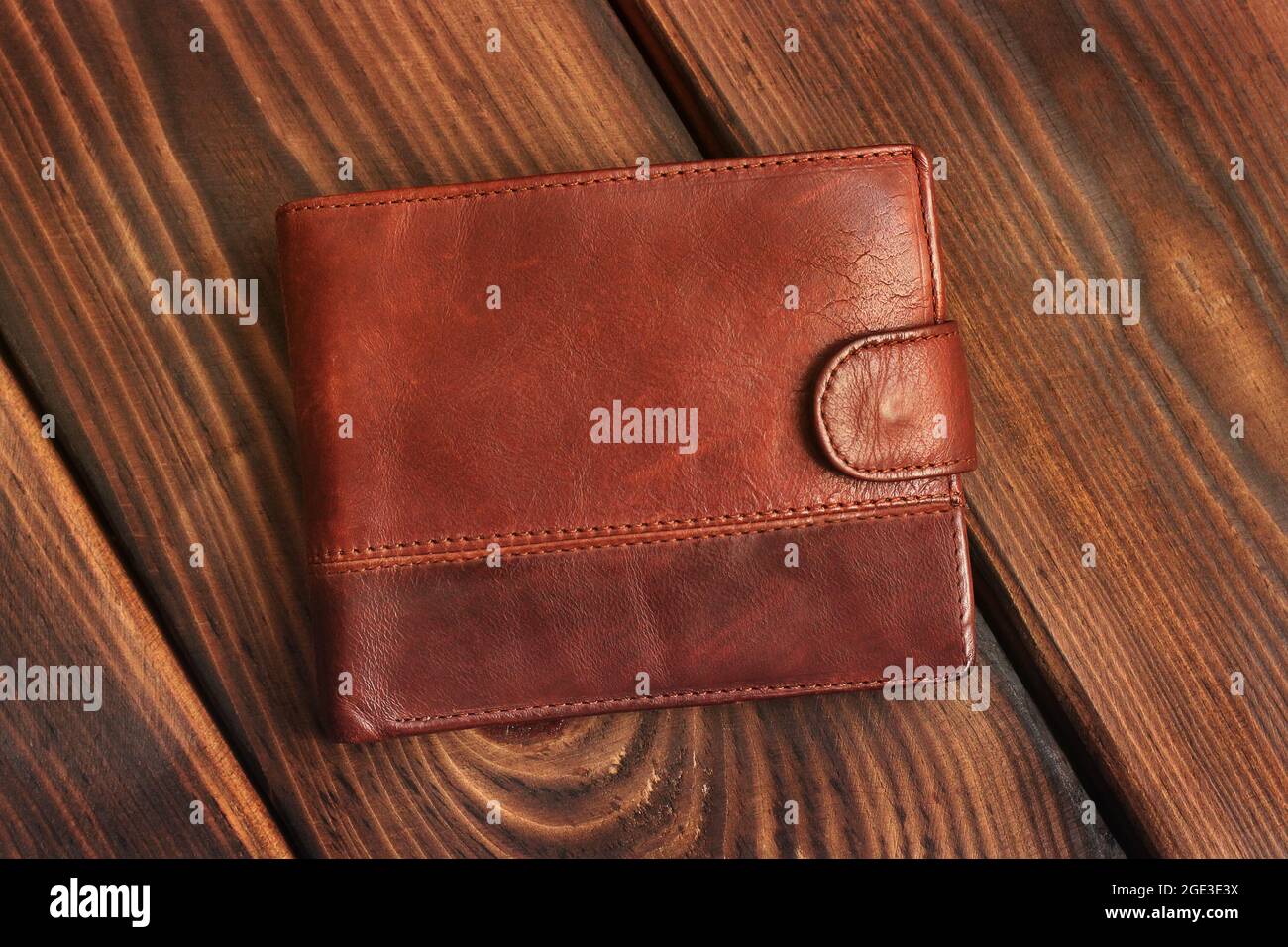 Wallet pound coins hi-res stock photography and images - Alamy