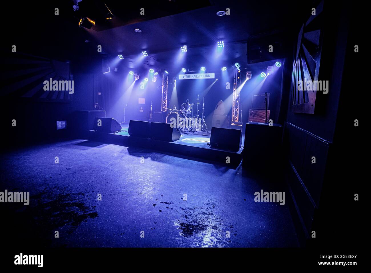 The Railway Inn, Winchester, Hampshire UK. Independent, UK grassroots music venue, lighting and ...