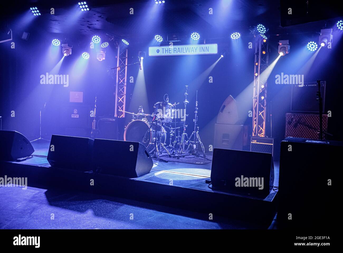 The Railway Inn, Winchester, Hampshire UK. Independent, UK grassroots music venue, lighting and ...