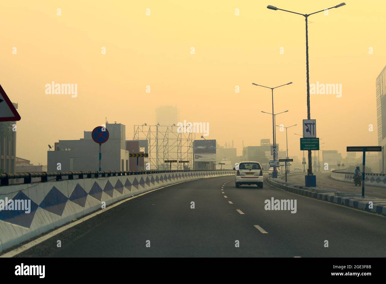 The maa flyover kolkata hi-res stock photography and images - Alamy