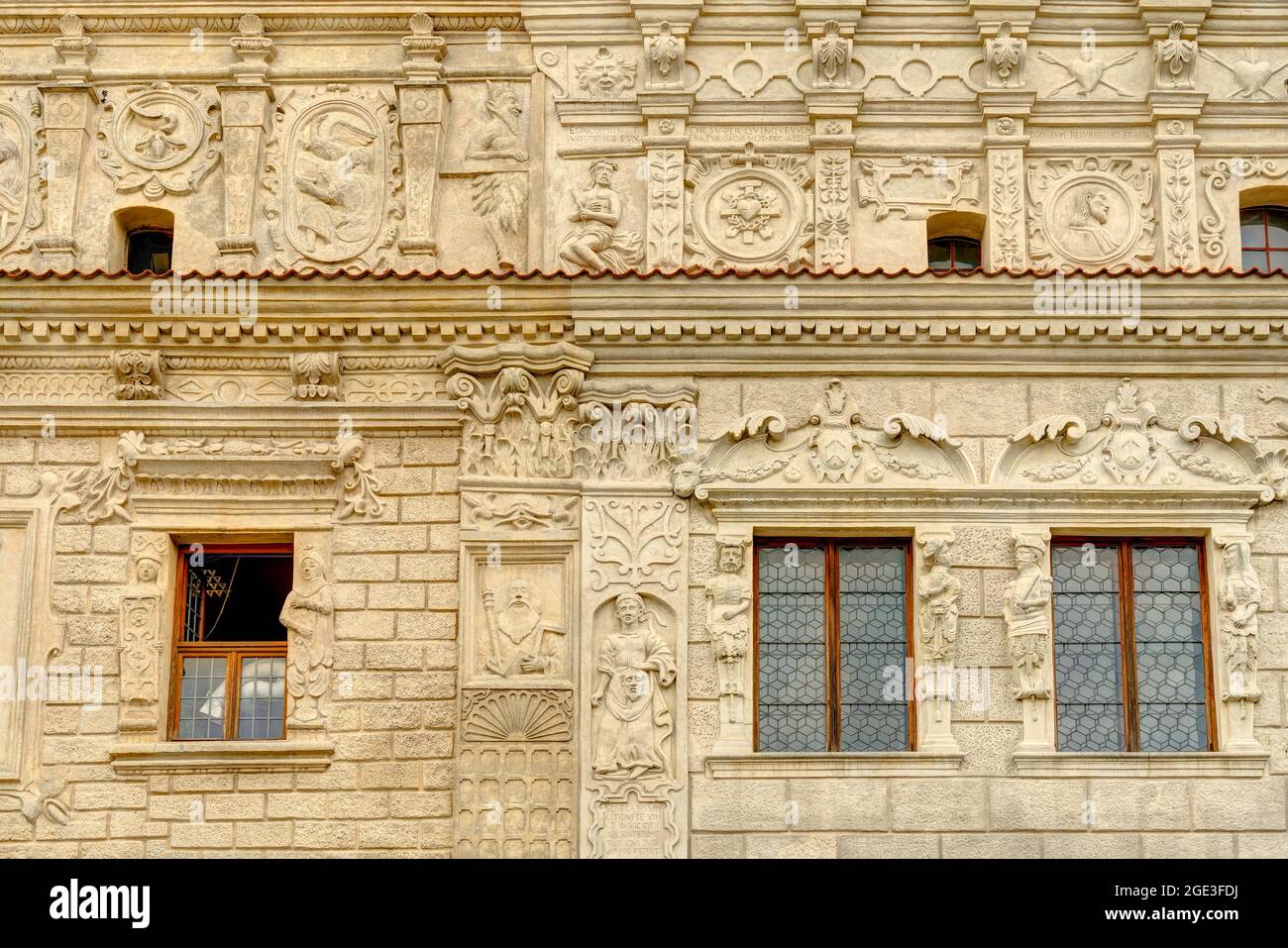 Ruins old tenement house hi-res stock photography and images - Alamy