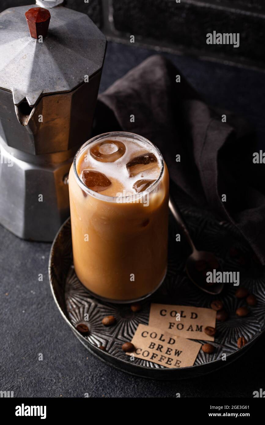 Cold brew cocktail hi-res stock photography and images - Alamy