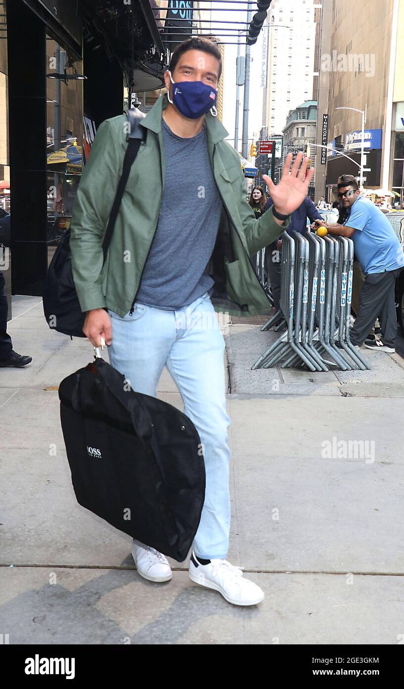 New York - NY - 20210705- William ReeveEva Pilgrim and Whit Johnson ...