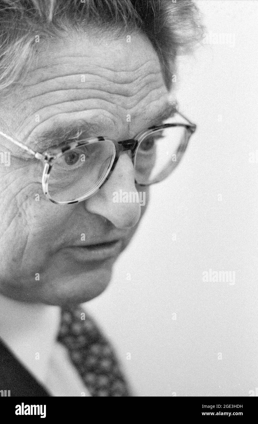 George soros hi-res stock photography and images - Alamy
