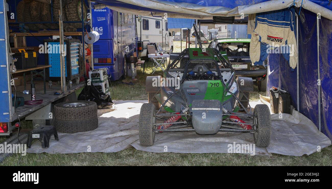 Paddock racing car hi-res stock photography and images - Alamy