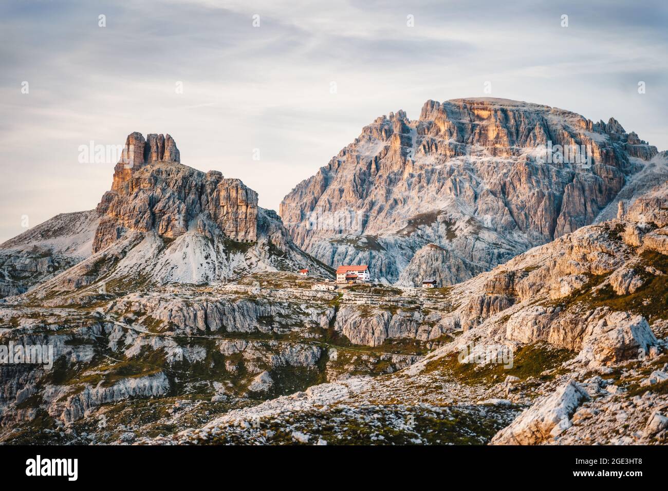 Dreizinnenhuette - Rifugio Antonio Locatelli in Tre Cime di Lavaredo ...
