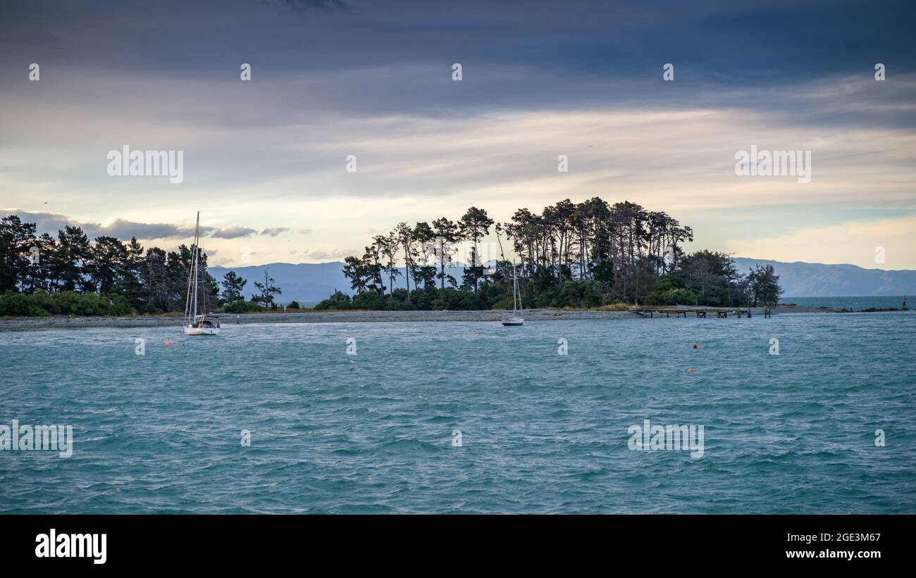 Tahunanui Beach seen from Tasman Bay, Tahunanui Beach, South Island ...