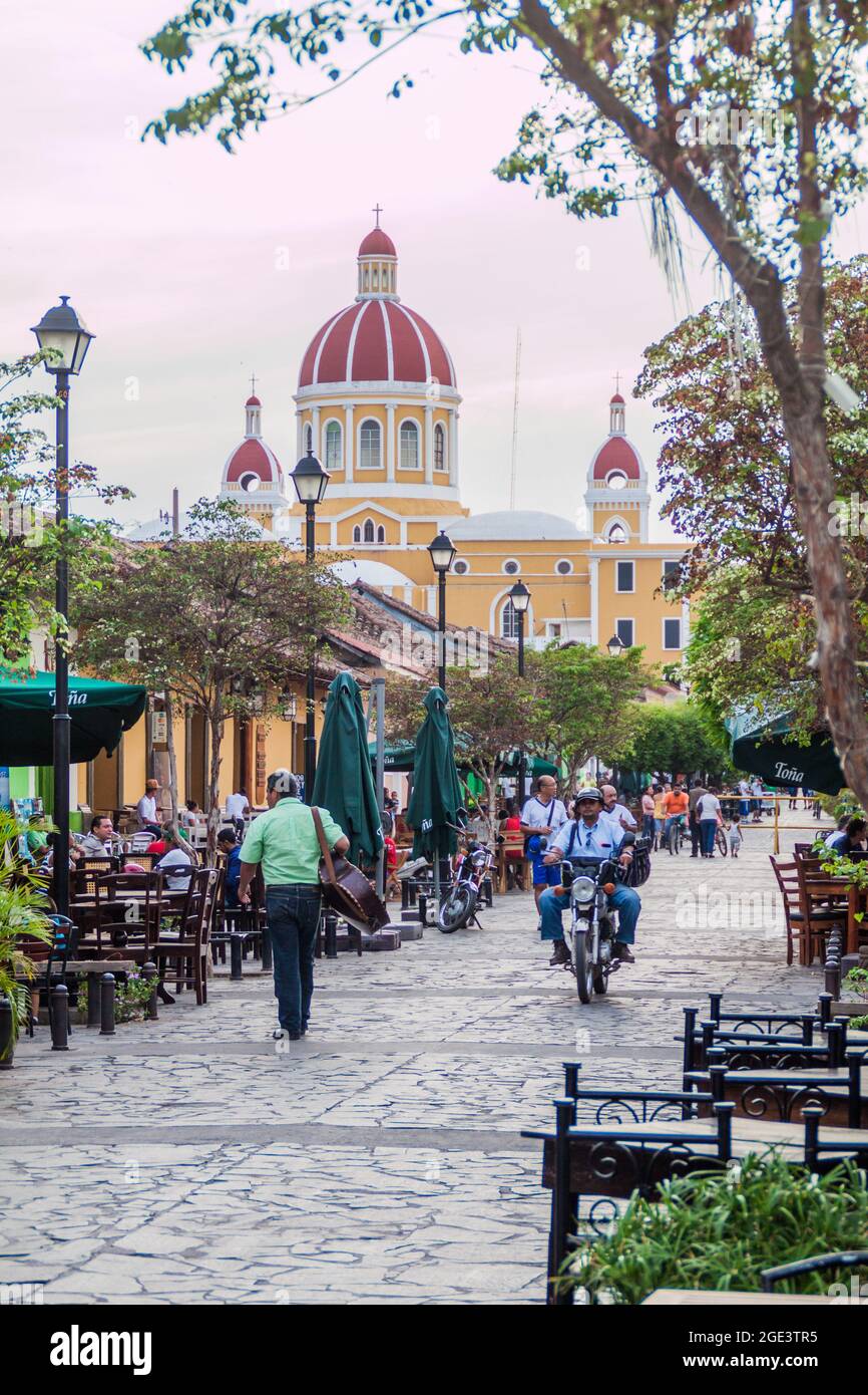 Calle la calzada granada nicaragua hi-res stock photography and images ...