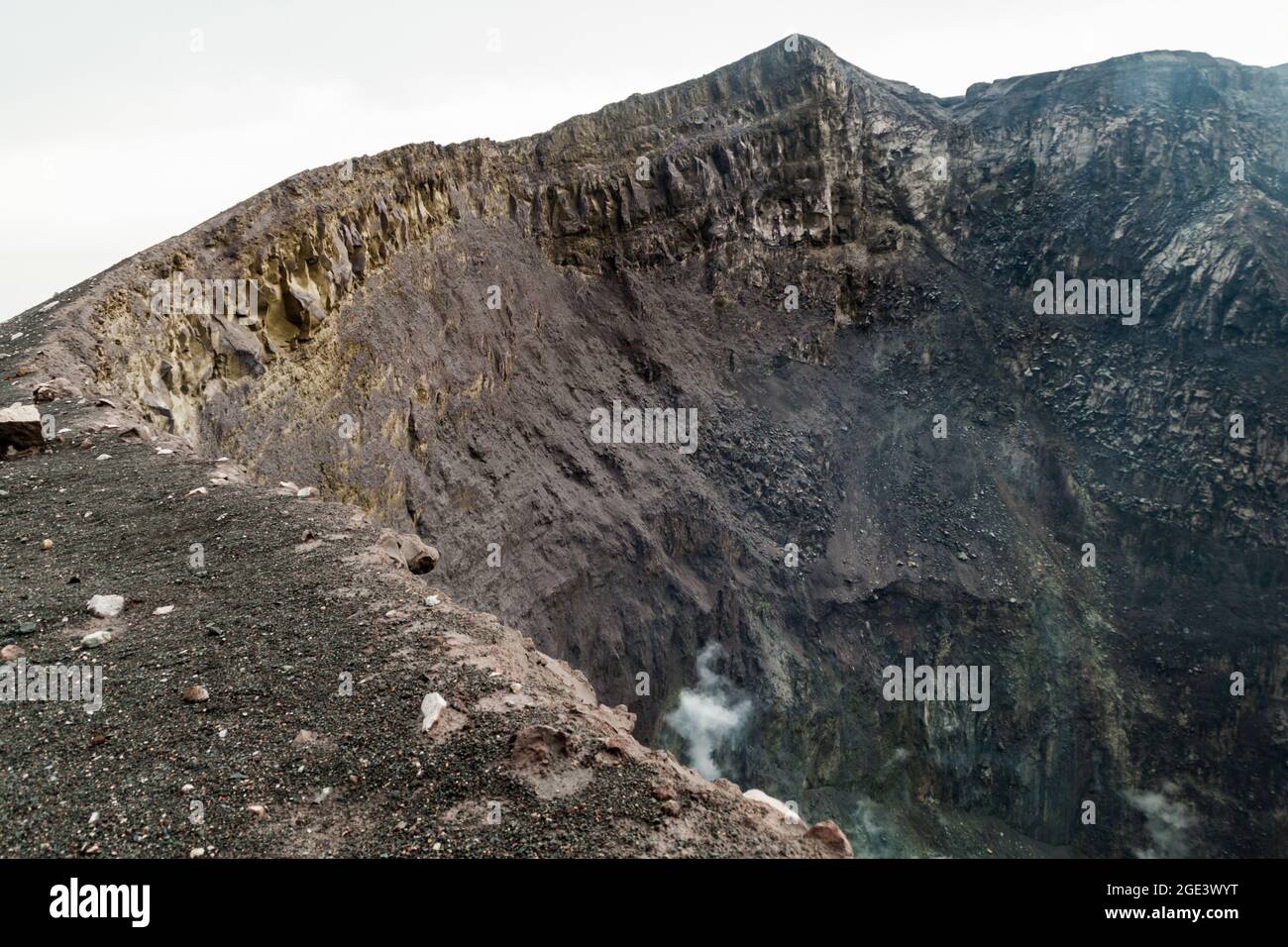 Rim of Telica volcano crater, Nicaragua Stock Photo - Alamy