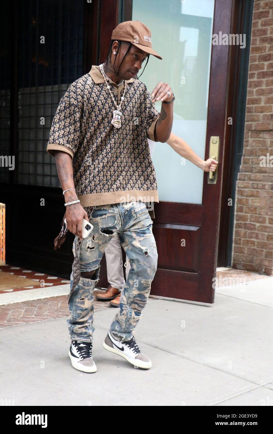 New York - NY - 20210708- Travis Scott Spotted Leaving his Soho Hotel ...
