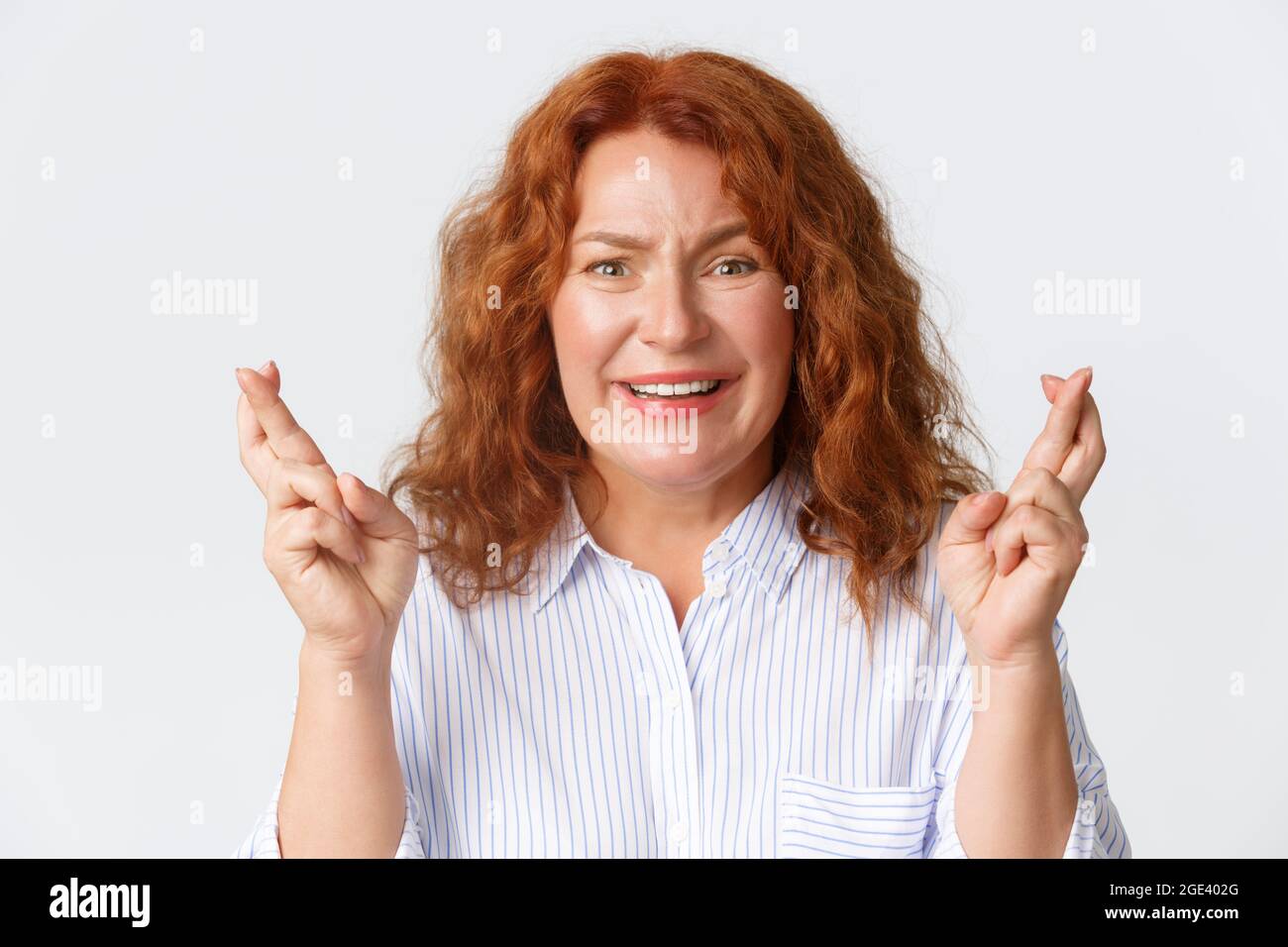 Crossed fingers parent hi-res stock photography and images - Alamy