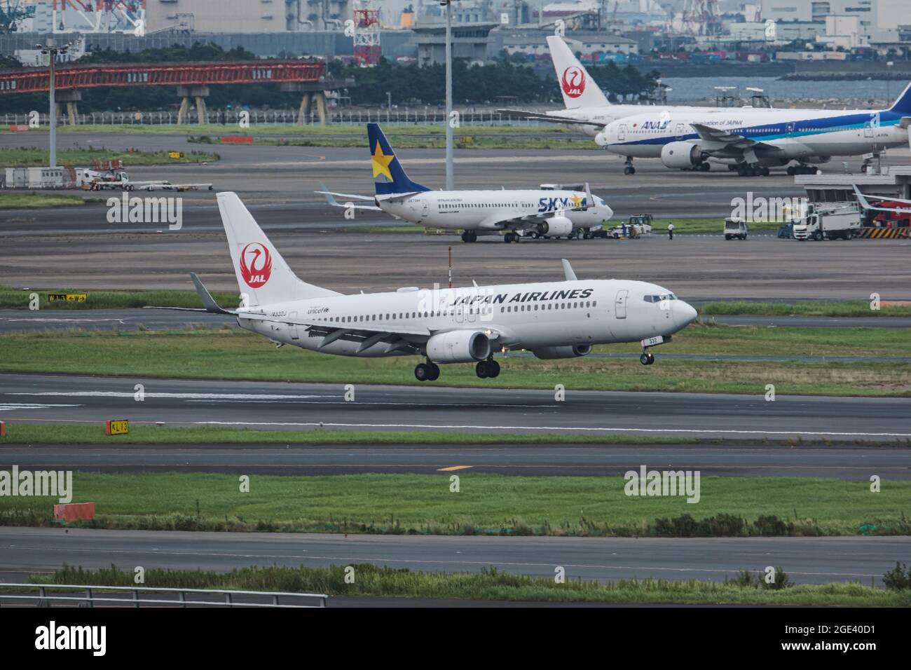 Aircraft ready to fly hi-res stock photography and images - Alamy