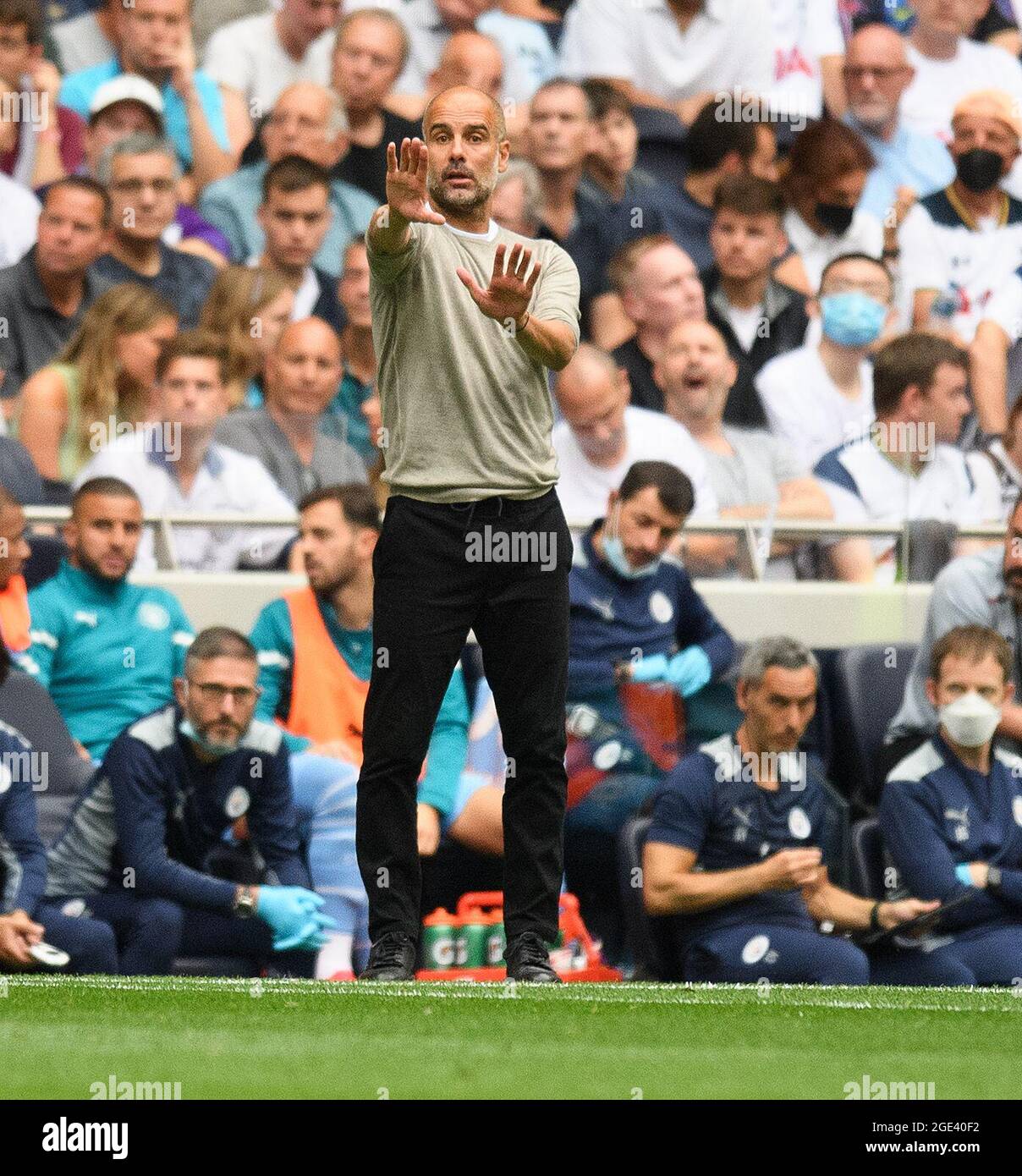 Manchester city football manager hi-res stock photography and images ...