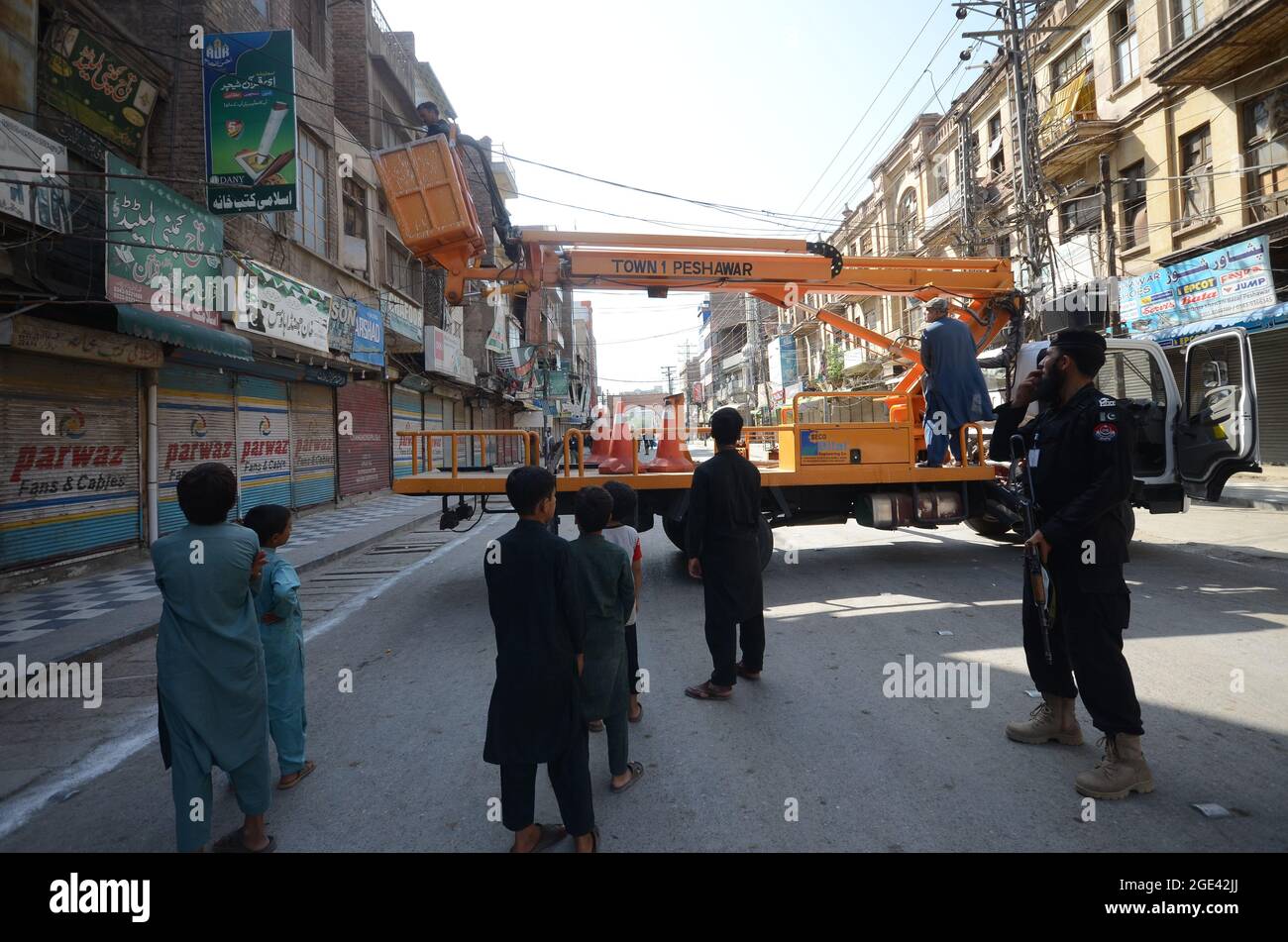 Peshawar, Pakistan. 16th Aug, 2021. Shiite Muslims attend Muharram ...