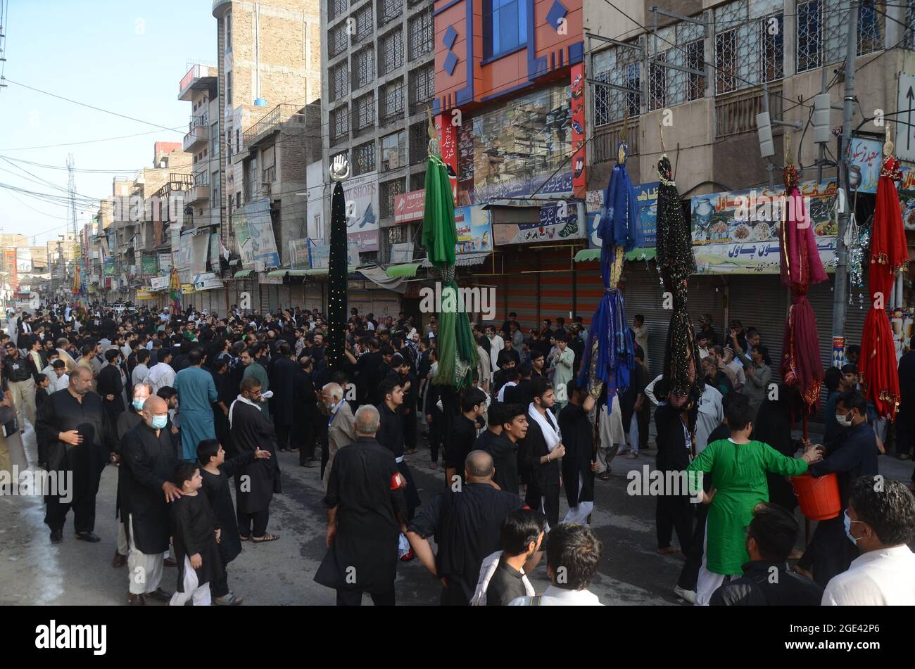 Peshawar, Pakistan. 16th Aug, 2021. Shiite Muslims attend Muharram ...