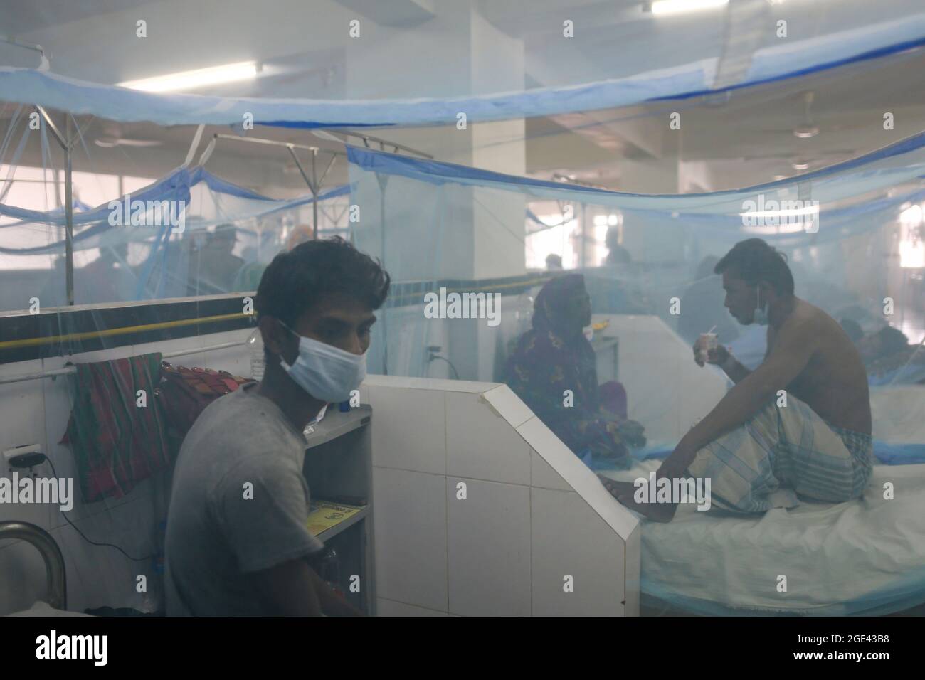 Non Exclusive: DHAKA, BANGLADESH - AUGUST 16: Patients infected with ...