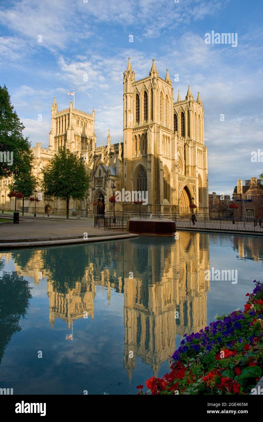 BRISTOL, UNITED KINGDOM - Jan 12, 2011: Bristol Cathedral from City ...