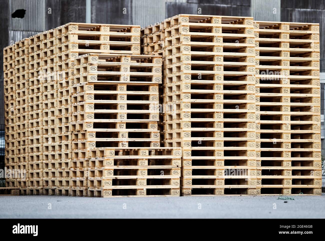 Hamburg, Germany. 04th Aug, 2021. A stack of wooden Euro pallets (EPAL ...