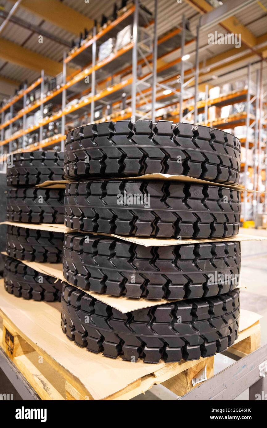 Hamburg, Germany. 04th Aug, 2021. Tyres and other intermediate products ...