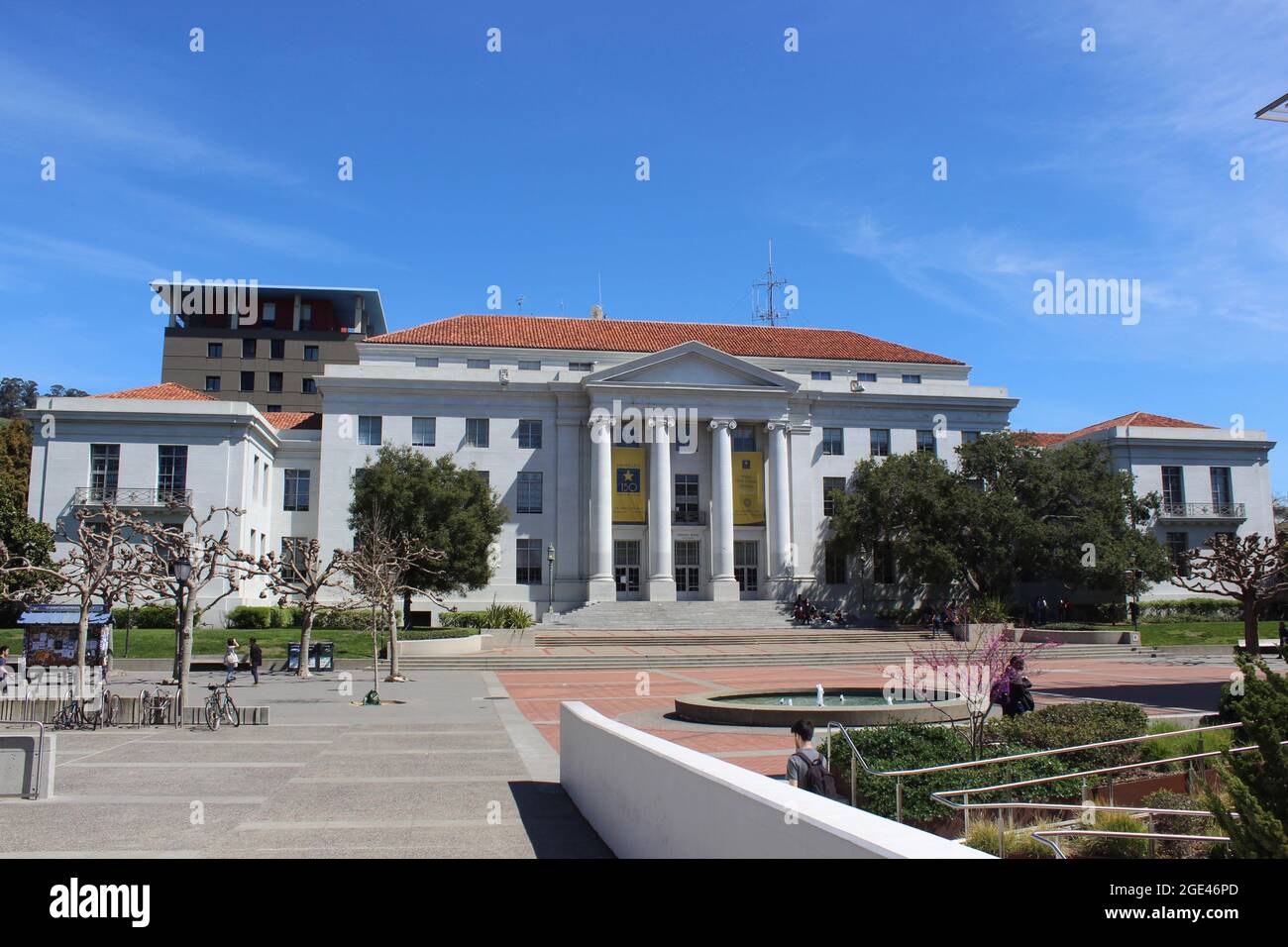 Sproul Hall, University of California, Berkeley, California Stock Photo ...