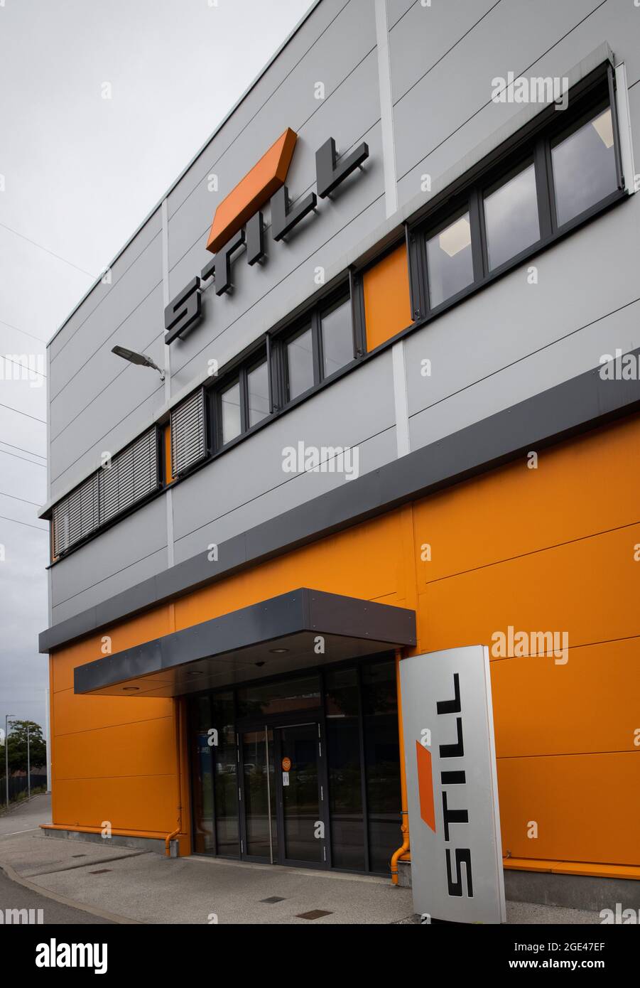 Hamburg, Germany. 04th Aug, 2021. Exterior view of a logistics terminal ...