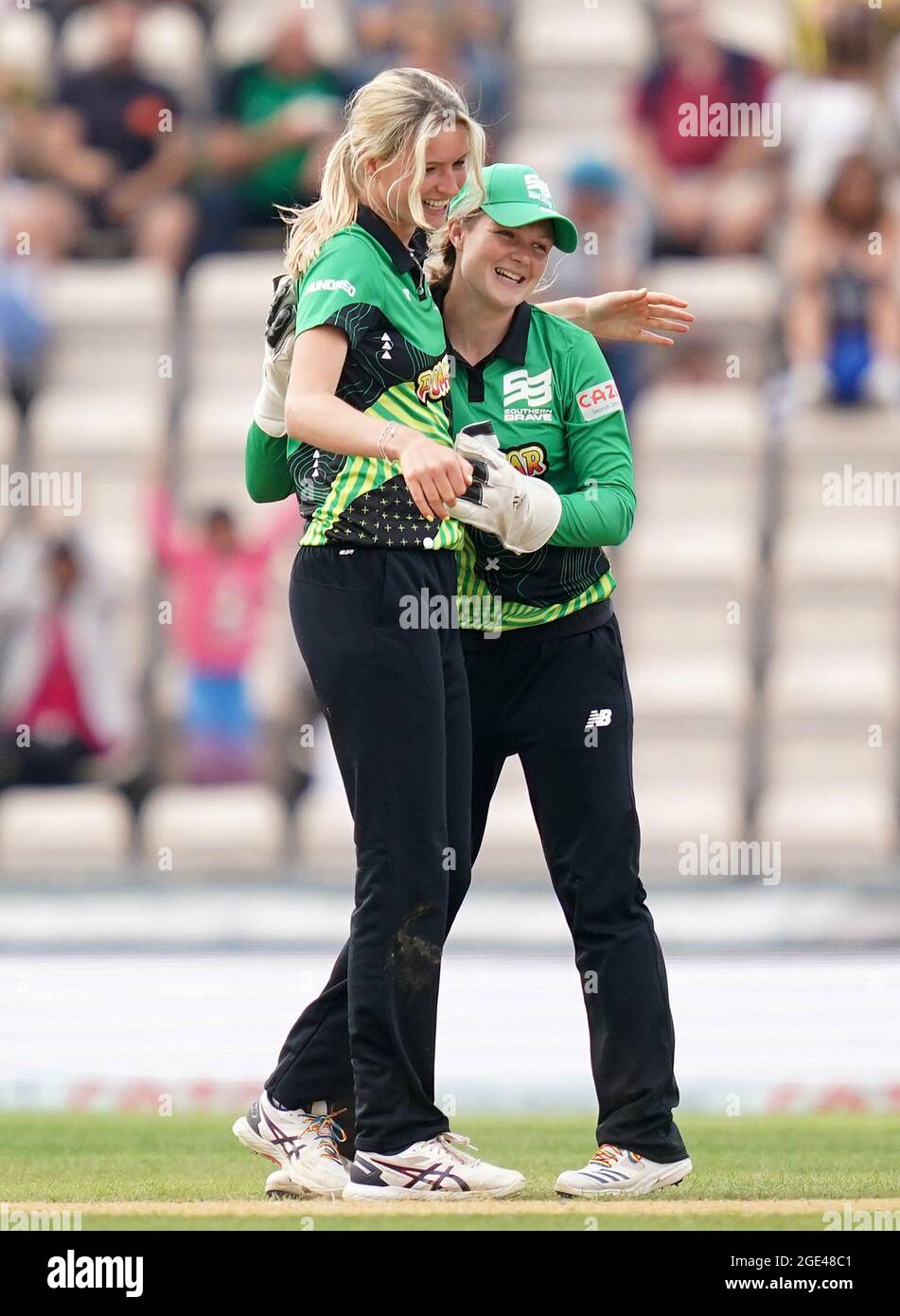Lauren bell cricket hi-res stock photography and images - Alamy