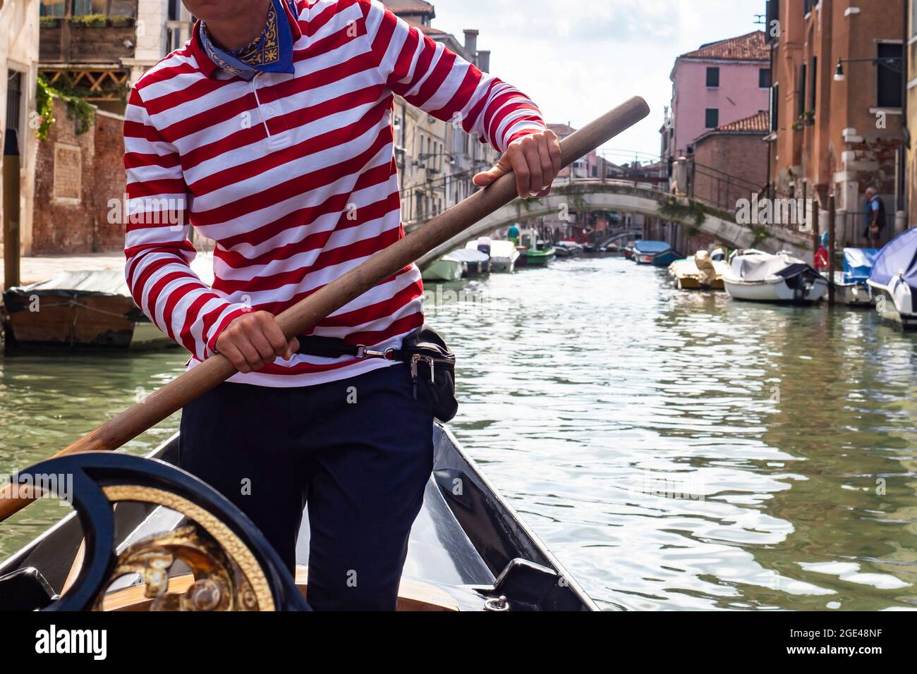 Venetian gondolier uniform hi-res stock photography and images - Alamy