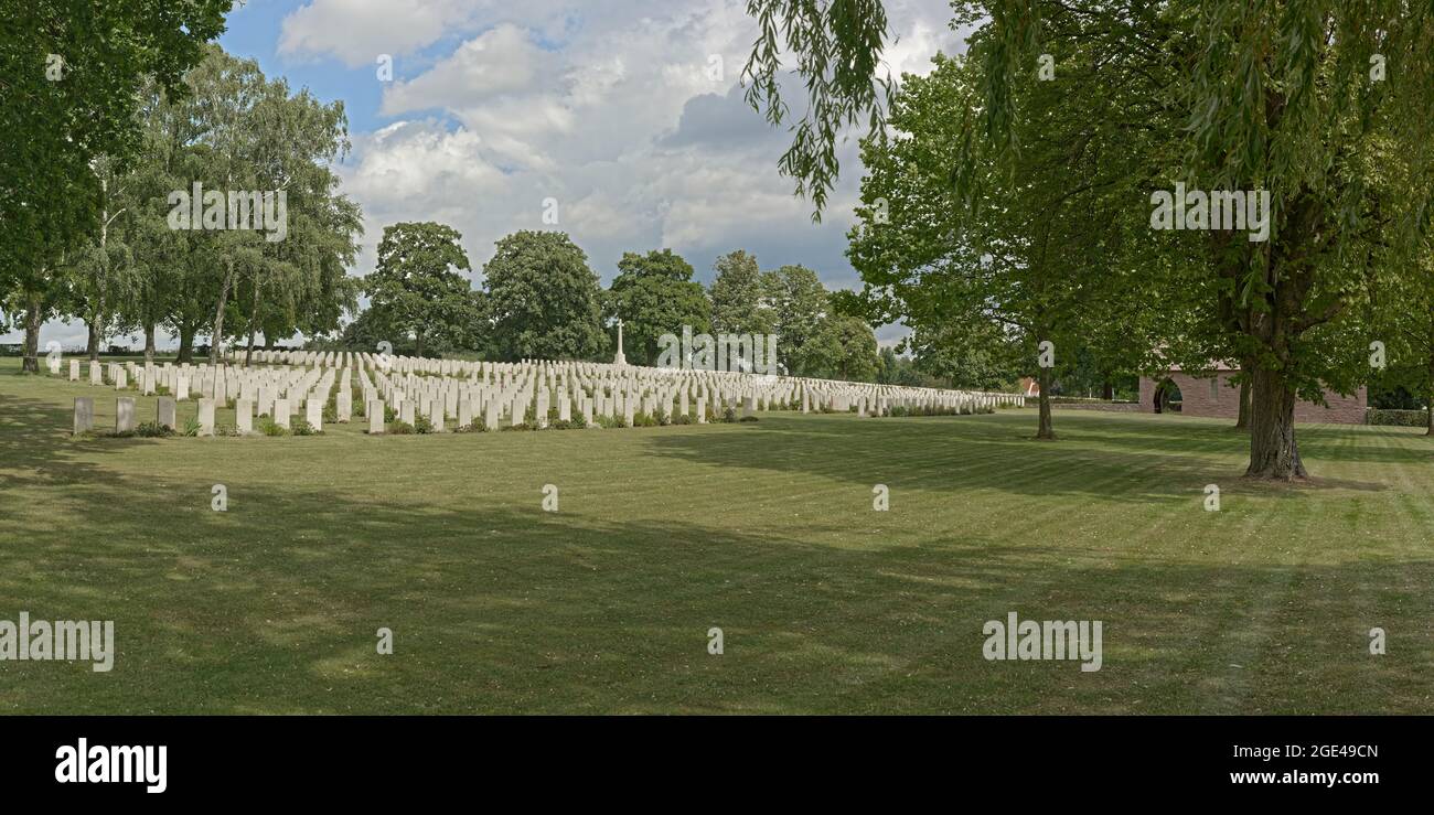 HQ Panorama- Hanover War Cemetery (CWGC) 2. WW and Military Cemetery ...