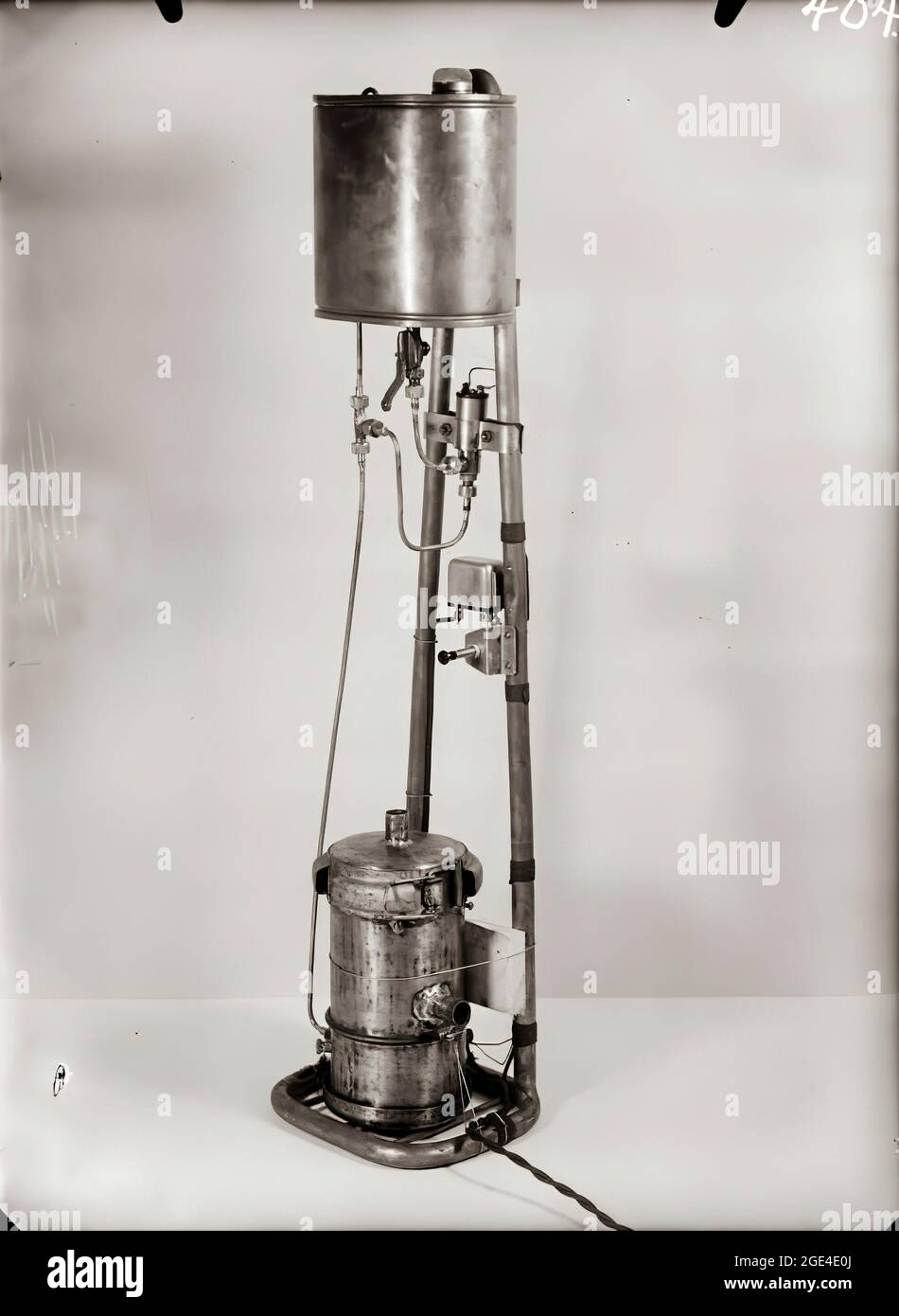 Factory industry industrialization hi-res stock photography and images ...