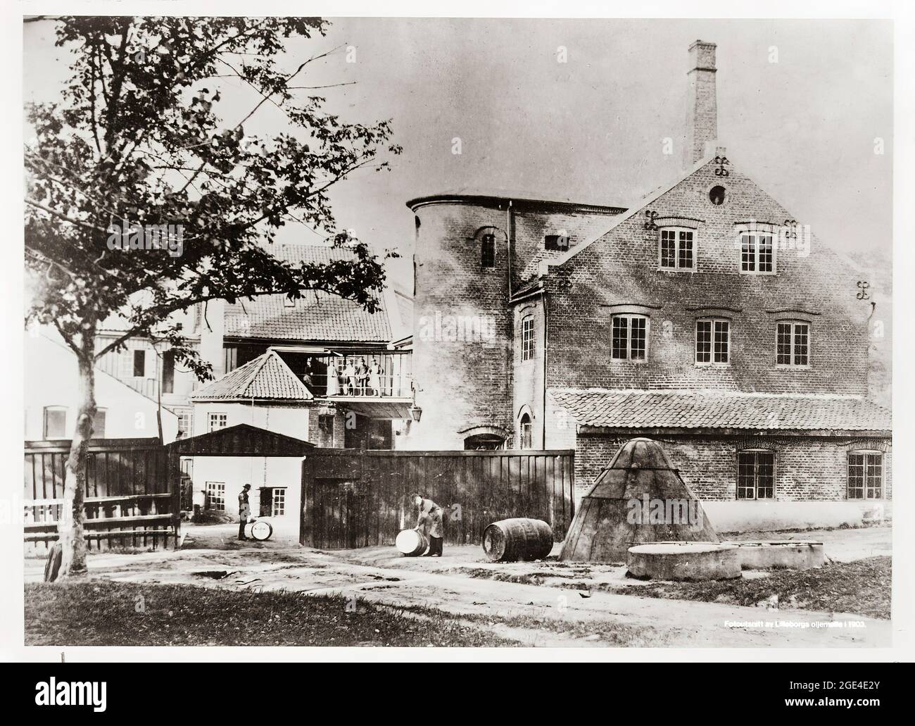 War labor and industrialization hi-res stock photography and images - Alamy