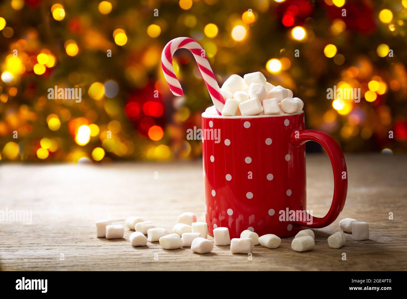 Christmas drink. Cup of hot chocolate with marshmallows and red candy ...