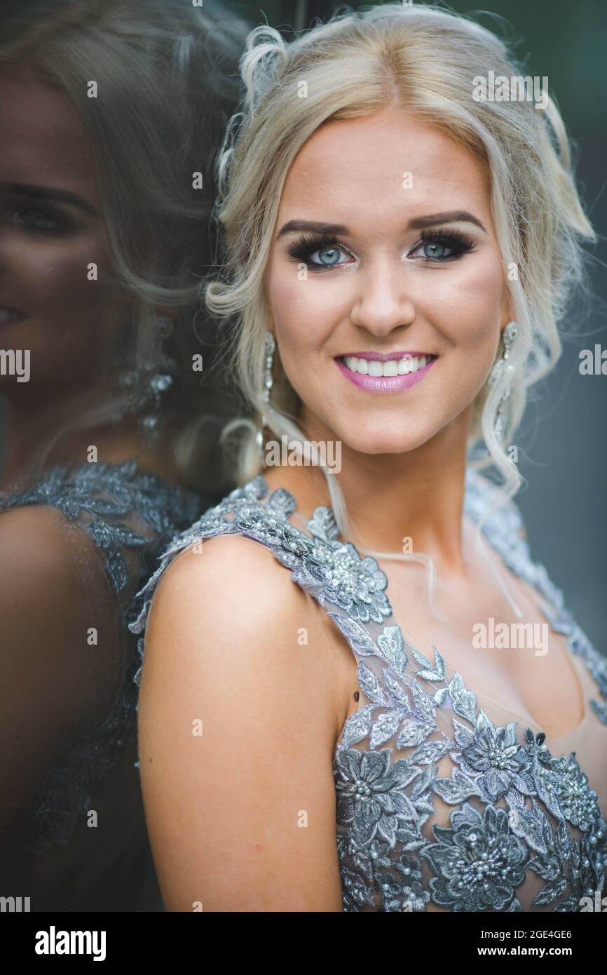 Patterned dres hi-res stock photography and images - Alamy