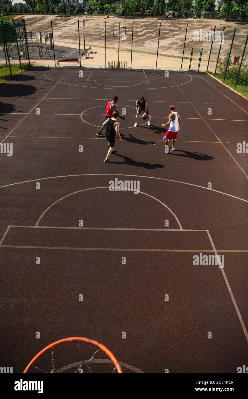 People playing basketball outdoors hi-res stock photography and images ...