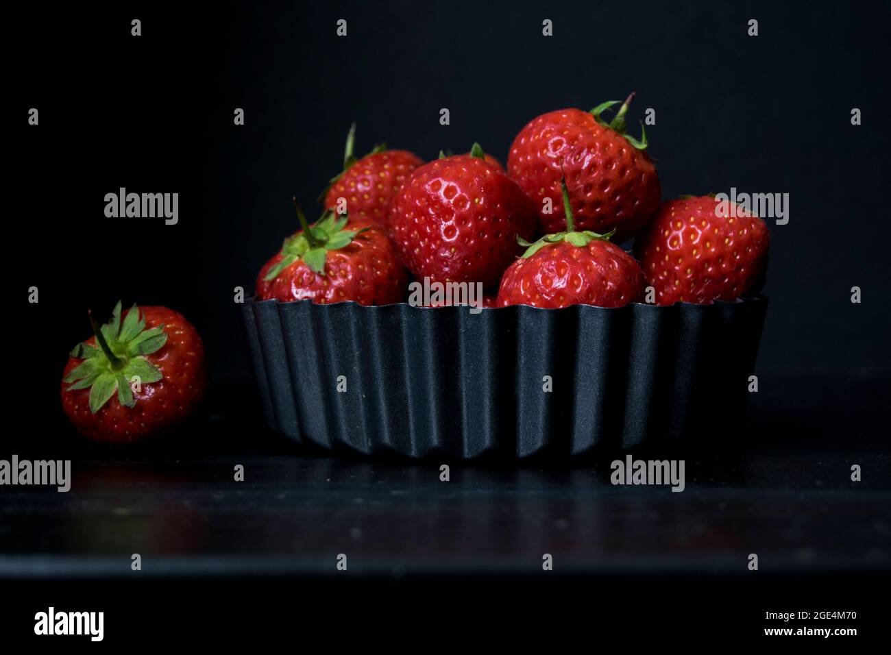 Rustic metal dish hi-res stock photography and images - Alamy